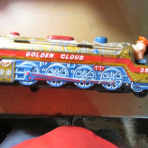 Vintage Golden Cloud JAPAN Tin Metal Toys Train Locomotive 3860 Battery ...
