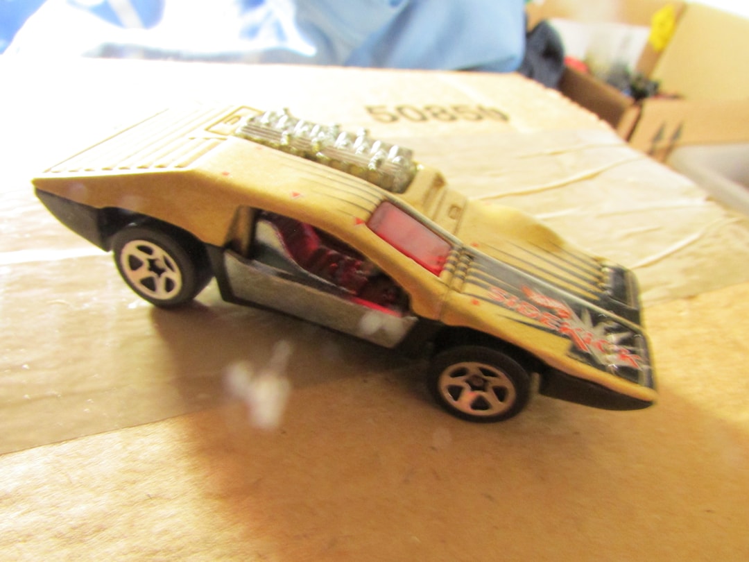 Hot Wheels Side Kick Gold Car 1/64 Scale Die-cast USA Free USA Shipping ...