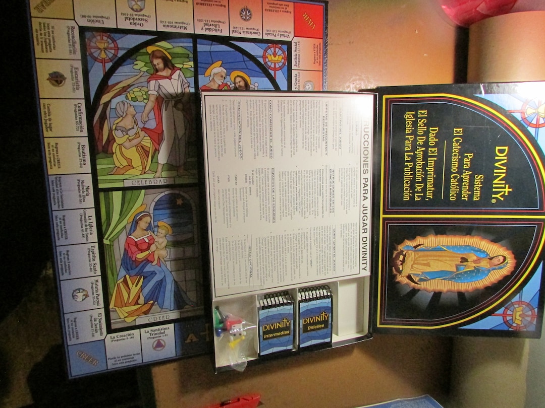 Divinity the Roman Catholic Catechism Learning System Game 1994 Spanish ...