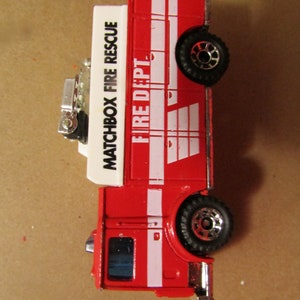 Matchbox Mack Auxiliary Power Truck Matchbox Fire Rescue Red 1/64 Die ...