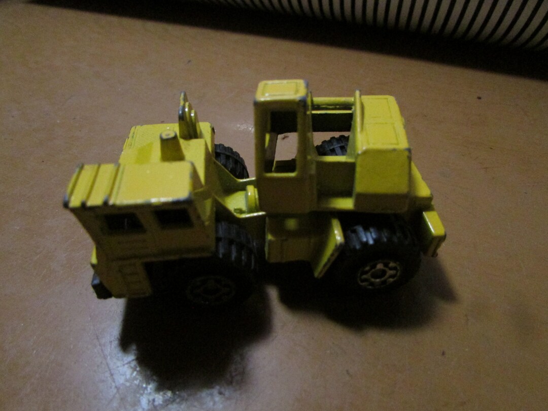 Matchbox Mobile Crane Diecast Car 1/64 Die Cast Free USA Shipping - Etsy