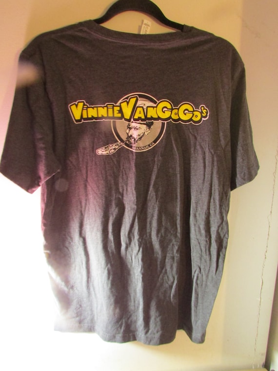 Vinnie Van GoGo's Savannah Georgia Large Gray Short S… - Gem