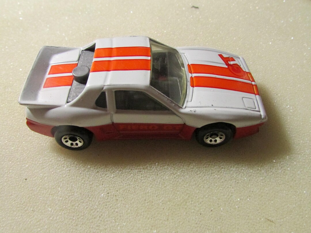Matchbox Pontiac Fiero White Truck Car 1/64 Scale Die-cast USA Free USA ...
