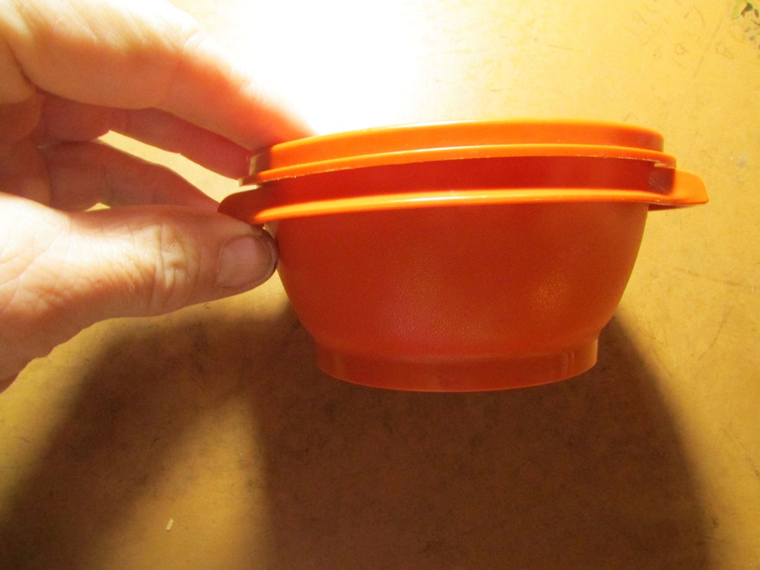 Tupperware Starburst Servalier Bowl 1323 Lid 812 Orange Pre Owned Free ...