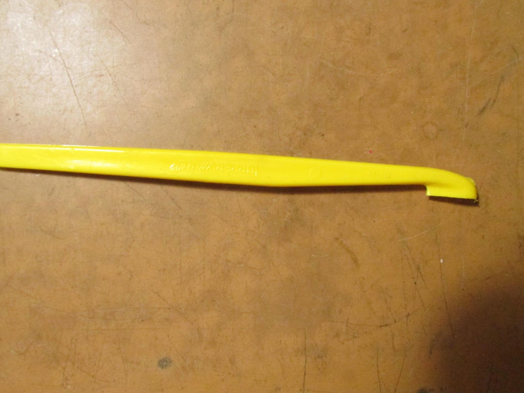 Tupperware Citrus Peelers for Lemon Orange Yellow 727 Pre Owned Free ...