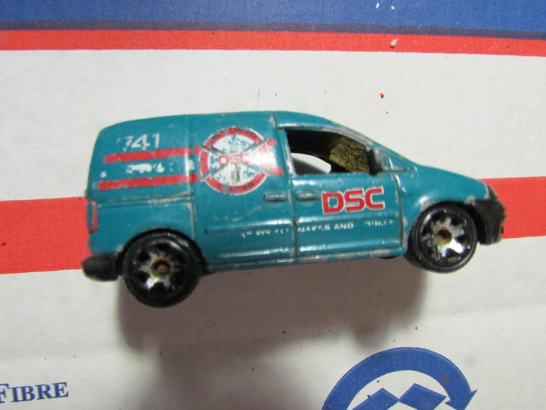 Matchbox Volkswagen Van Blue Car Truck Pre Owned 1/64 Die Cast Free USA ...