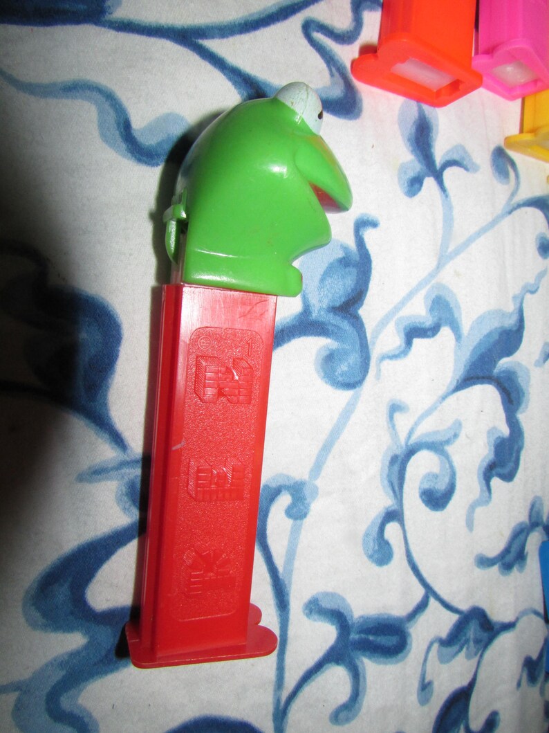 PEZ Dispenser Sesame Street Muppets Kermit the Frog Bow Tie Red Stem ...