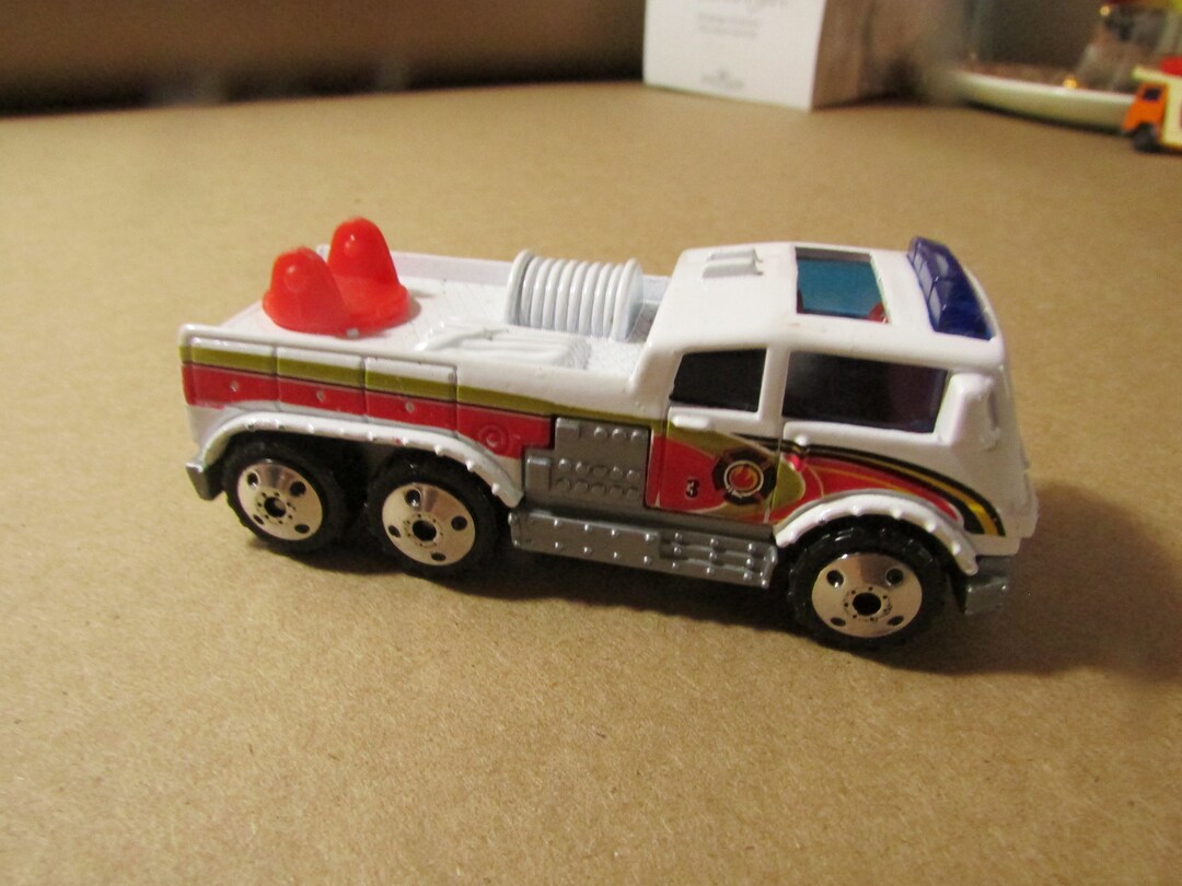 Matchbox Ladder Truck White 1/64 Die Cast Free USA Shipping - Etsy