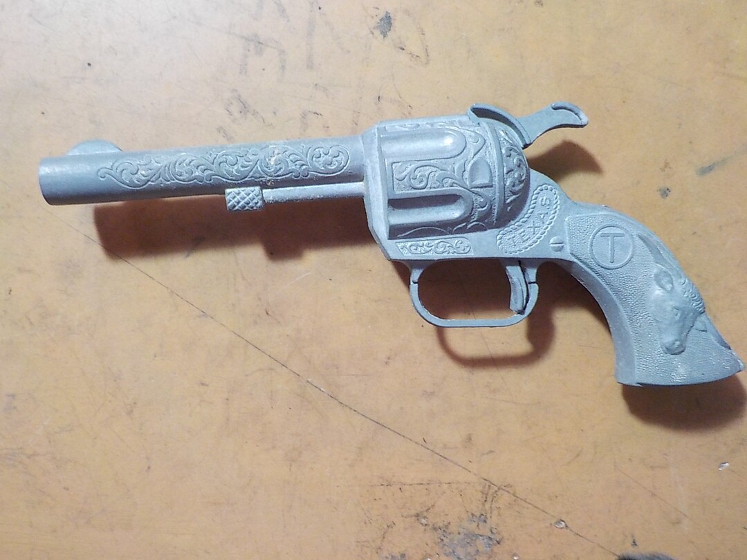 Vintage Texas Cap Gun Revolver 6 Shooter Die-cast AS IS Free USA ...