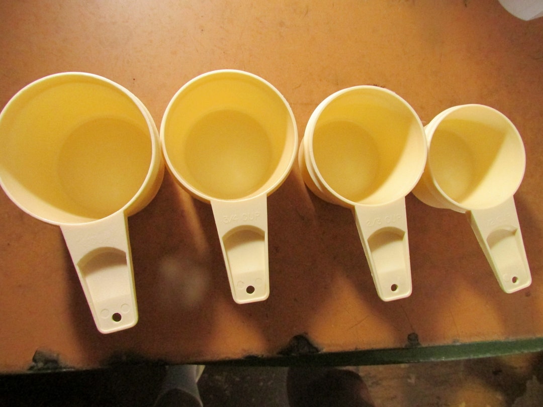Tupperware Tan Measuring Cups 4 Set Pre Own Free USA Shipping - Etsy