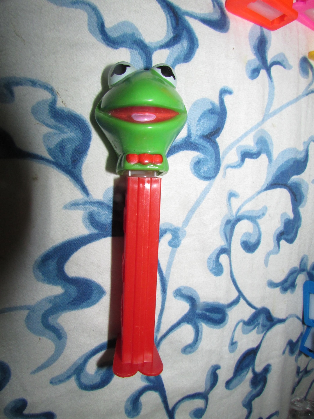 PEZ Dispenser Sesame Street Muppets Kermit the Frog Bow Tie Red Stem ...
