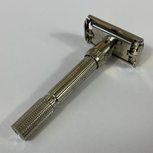 1962 H2 U.S. Gillette Slim Adjustable TTO Safety Razor. Mens ...