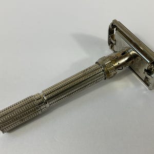 1962 H2 U.S. Gillette Slim Adjustable TTO Safety Razor. Mens ...