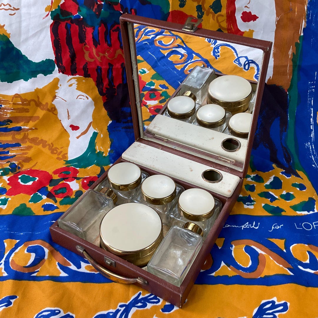 1950s Sirram Deluxe Beauty Box. Mid Century Retro Travel Makeup Case ...