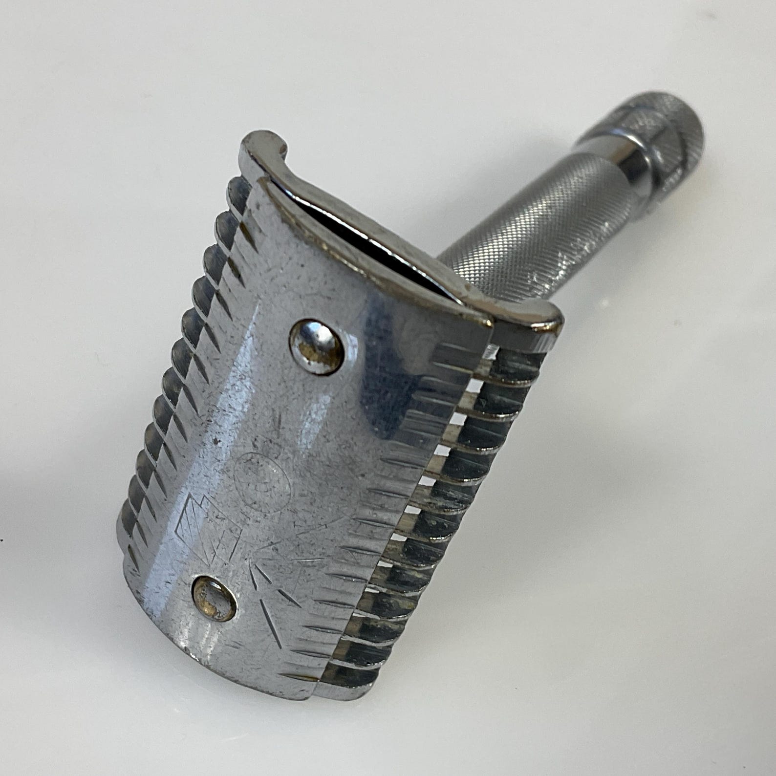 1930s James Neill Eclipse Red Ring Razor. Men's Shaving. James Neill ...