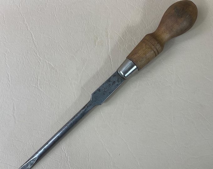 Unusual Gilpin’s the Midget Belt H*tchet C1870-1890. Light Weight Cast ...