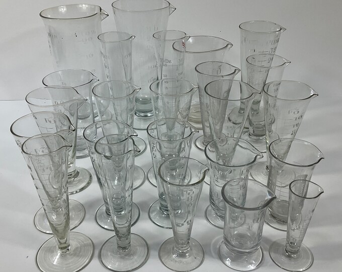 Retro Laboratory Glassware Measuring Beaker C1950s by Lot. Heatproof ...