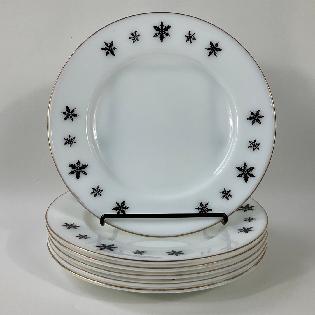 1 X Retro JAJ Pyrex Milk Glass Black Snowflake Pattern Gilt Dinner ...
