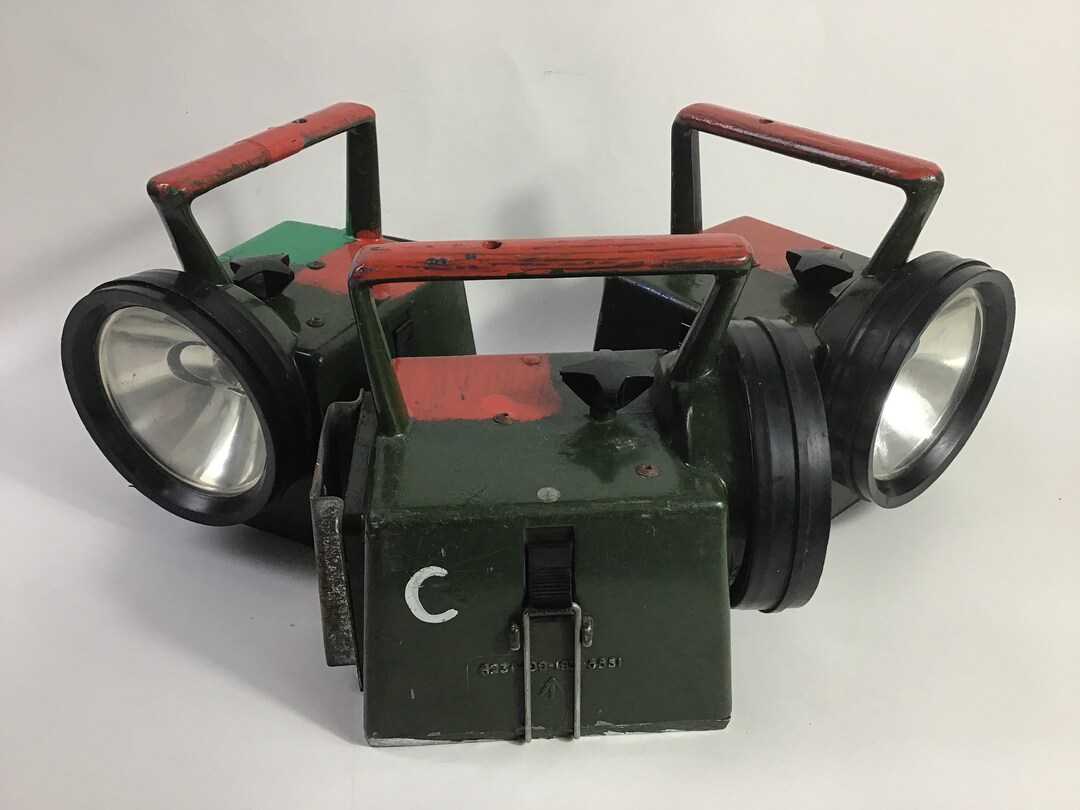 1 X 1960s British Army or MOD Convoy & Transport Bardic Signal Lamp ...