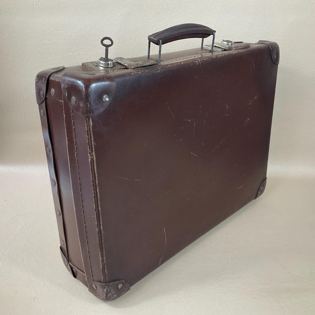 WW2 Era Small Fibreboard Suitcase C1930-40. WW2 Evacuee/reenactment ...
