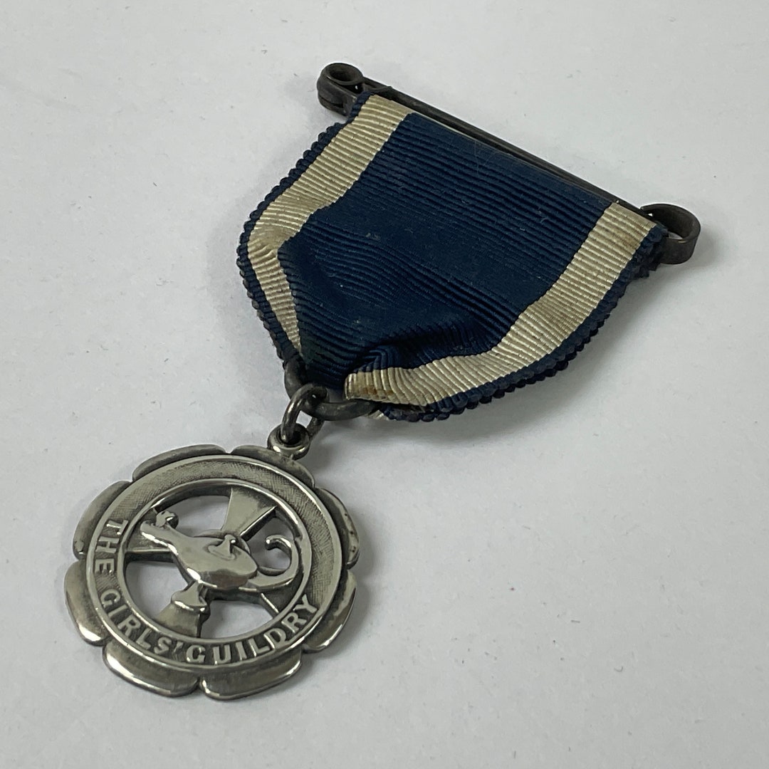 WW2 Scottish the Girls Guildry girls Brigade 10 Year Service Silver ...