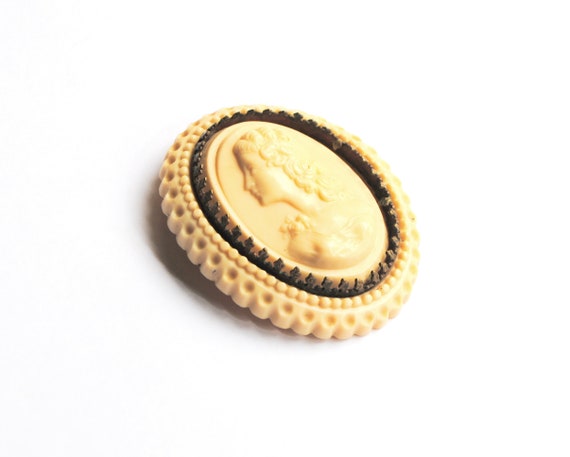 CELLULOID. Antique French Brooch - Gem