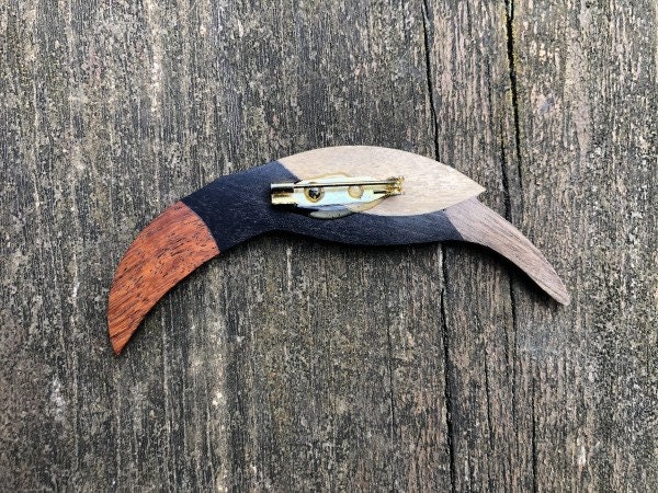 Vintage Wooden Brooch - Etsy