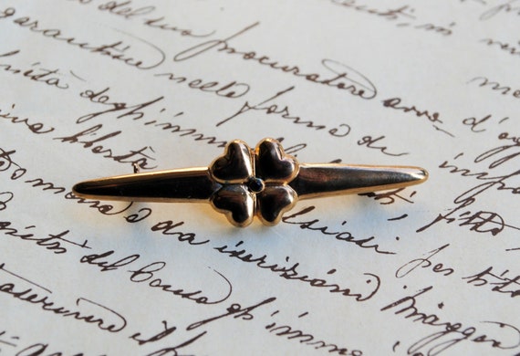 MOVITEX. Vintage French Brooch Gem