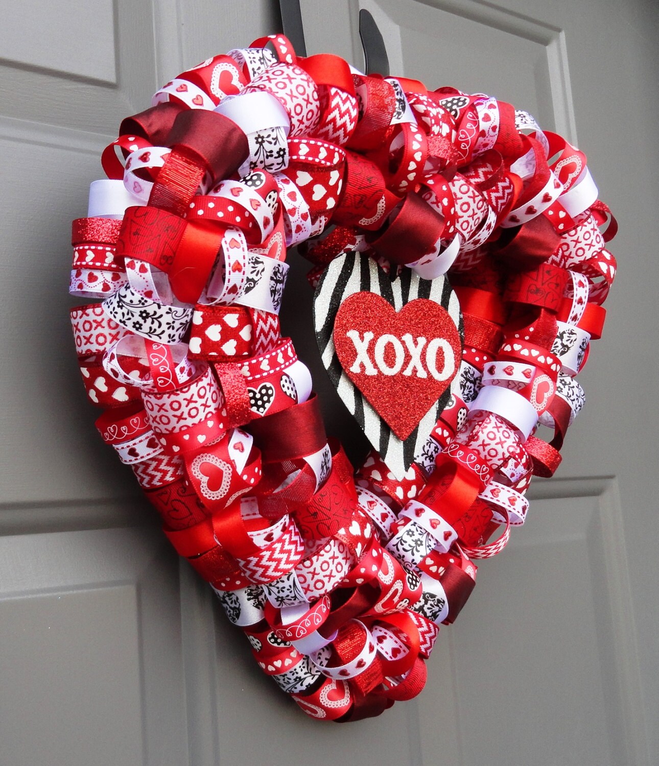 Red Heart XOXO Valentine's Day Ribbon Wreath - Etsy