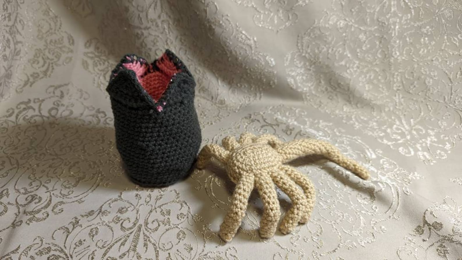 Alien Facehugger Crochet Pattern - Etsy
