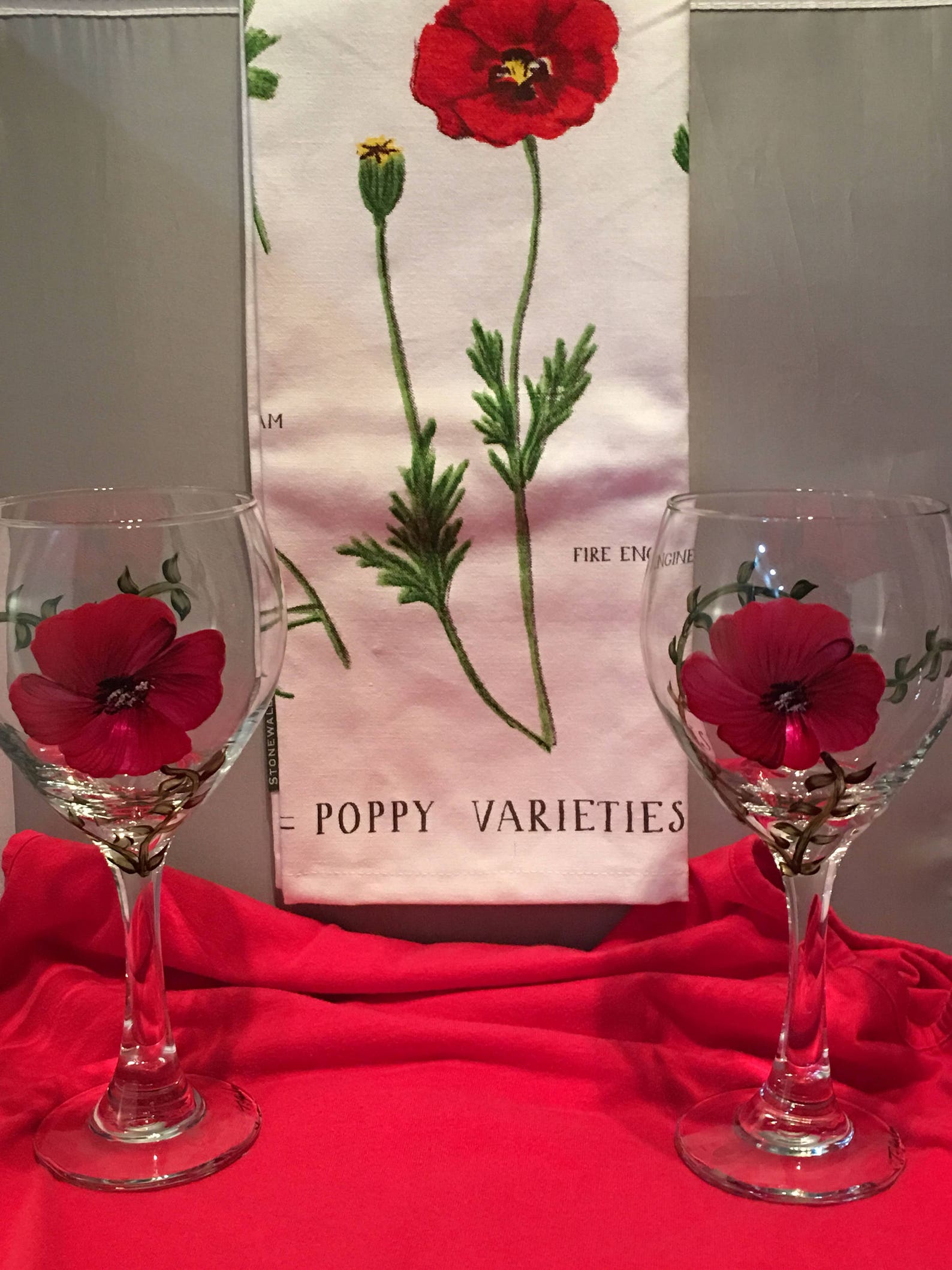 Pair of Pretty Red Poppy Design Wine Glasses-hand - Etsy