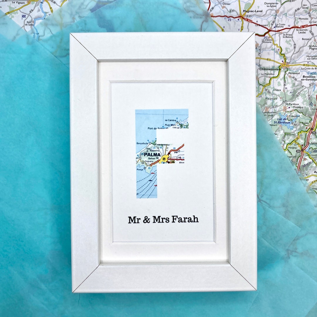 Custom Map Initial Art: Personalized Letter Print, 5x7 Box Frame - Etsy UK