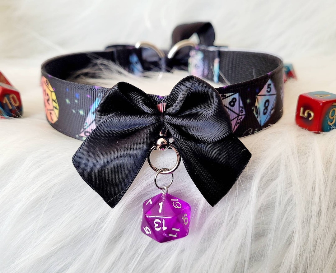 D20 Dice Choker: Nerdy Dnd Cosplay Collar - Etsy