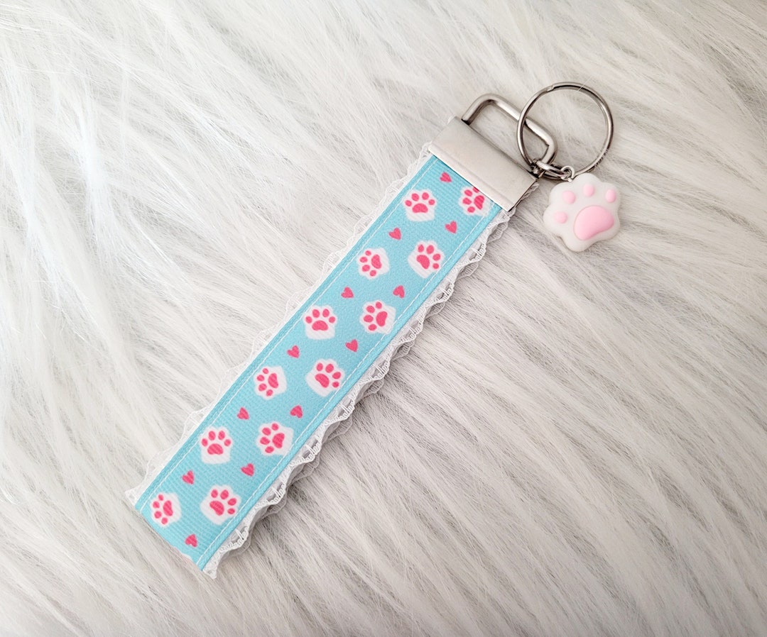 Toe Beans Cat Paw Keychain | Lanyard Wristlet Accessory, Pet Lover Gift ...