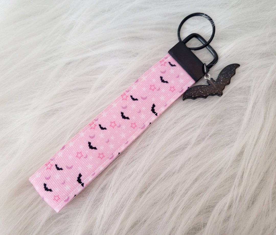 Pastel Goth Kawaii Keychain Keyfob Lanyard Bat Moon Stars Pink Purple ...