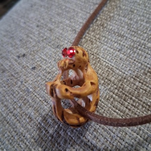 Peach Seed Monkey Necklace "ruby" - Etsy