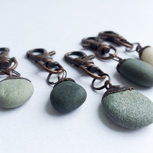 Pebble Keychain | Beach Pebble Keychain | Ocean Pebble Key Chain ...
