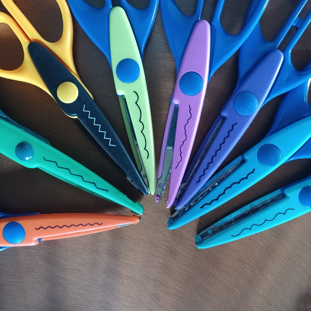 8 Various Lot of Zig Zag Scallop Paper Crafting Scissors Scrapbooking ...