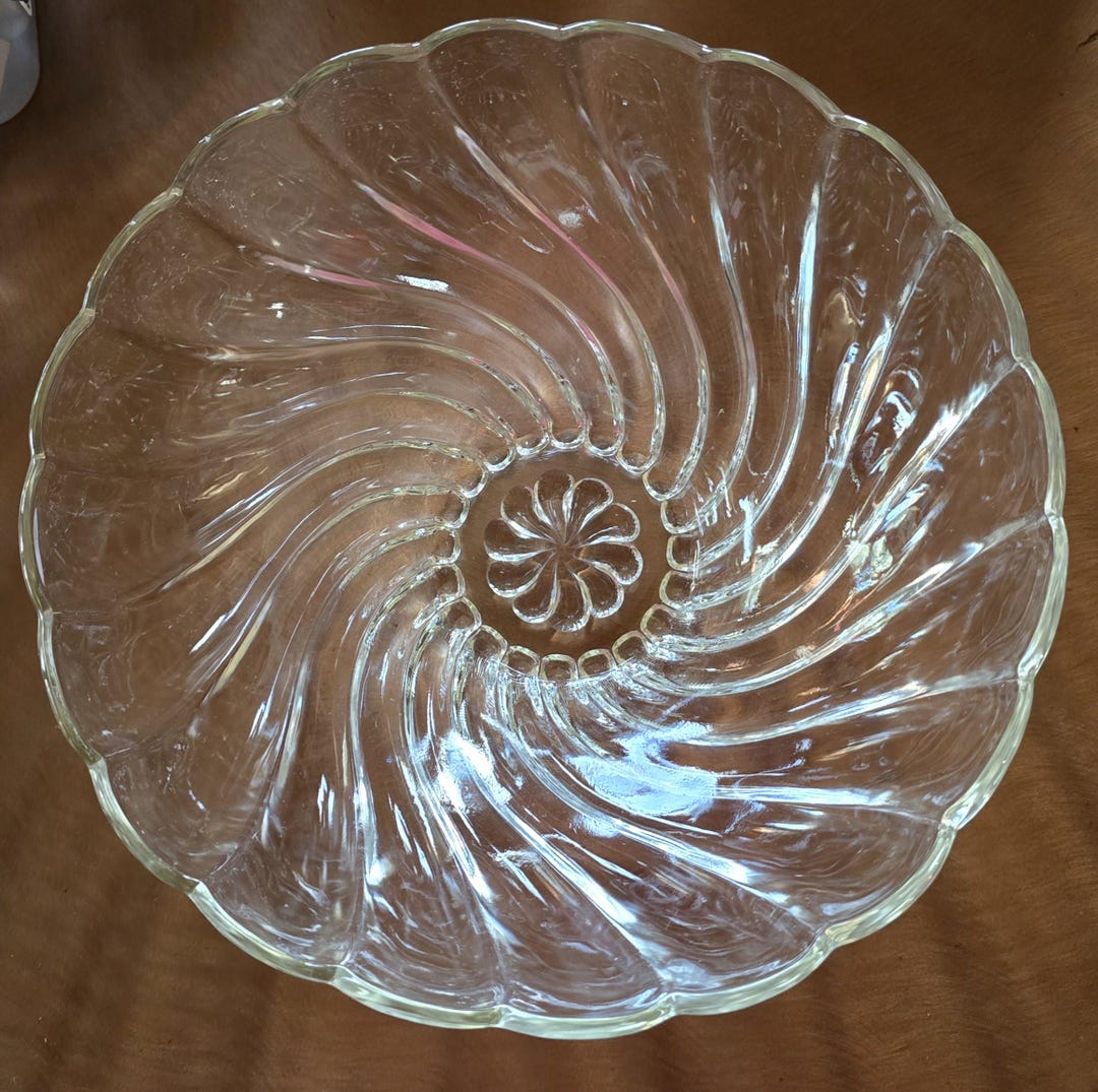 HAZEL Atlas Colonial Swirl Shell Large Vintage Salad Serving Bowl 11 ...