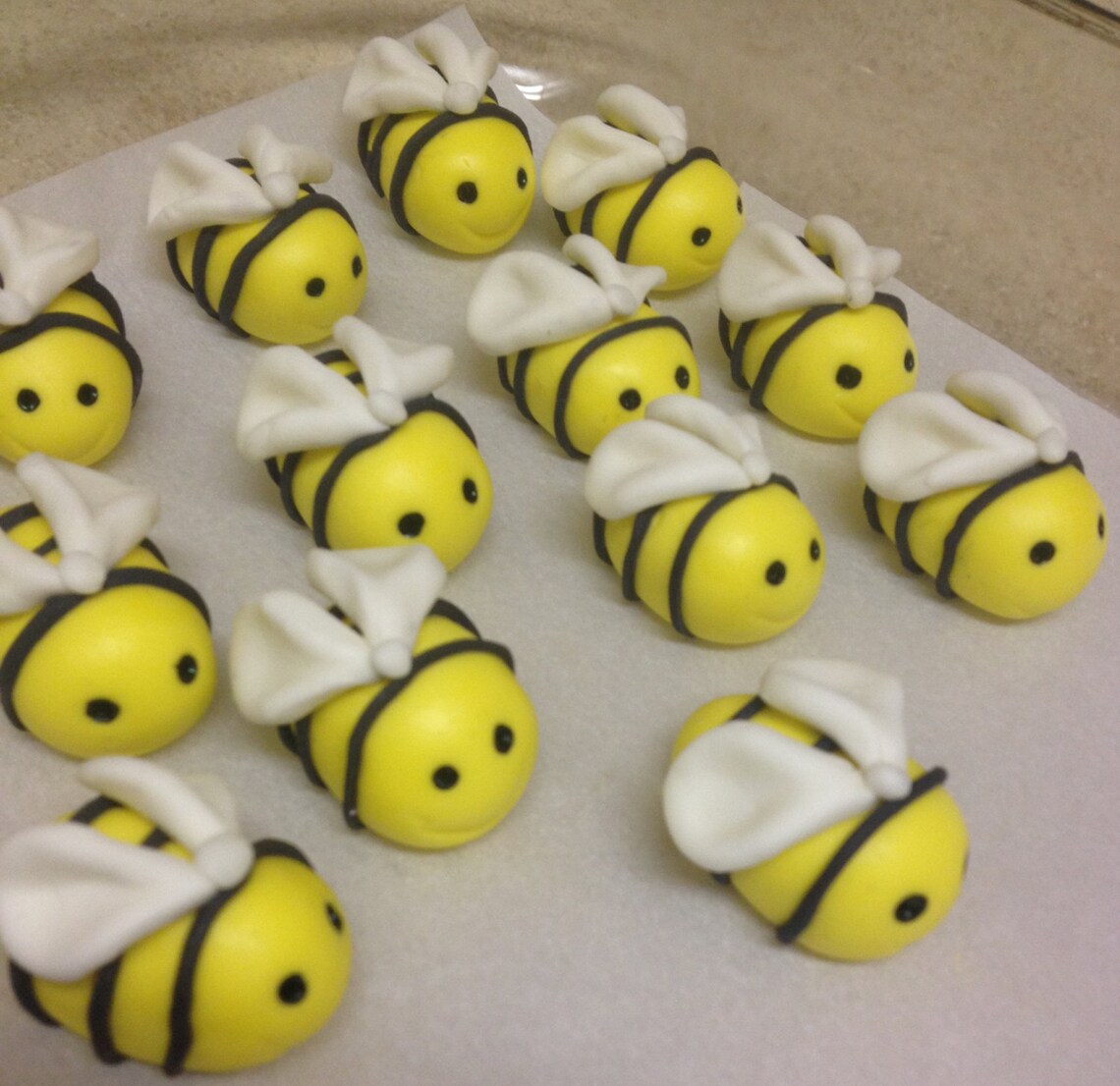 12 Edible - Bumble Bee Cake Toppers/ Fondant Cup Cake Topper/perfect ...
