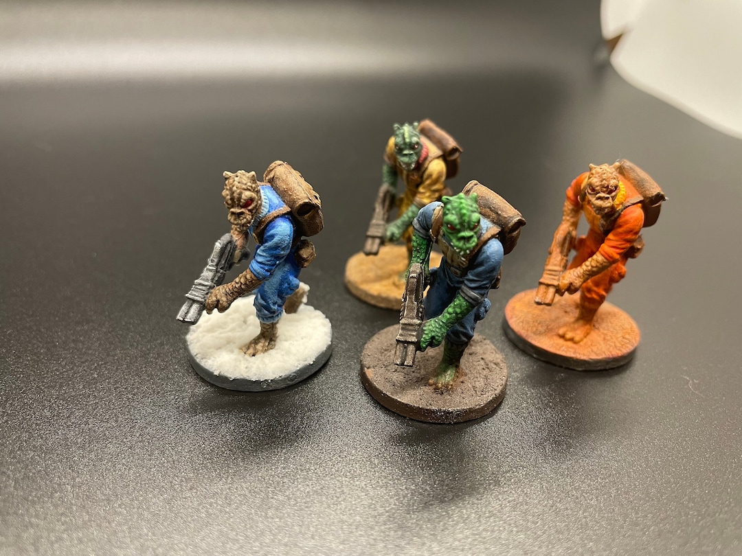 Hand Painted Trandoshan Hunter Miniature Set - Etsy