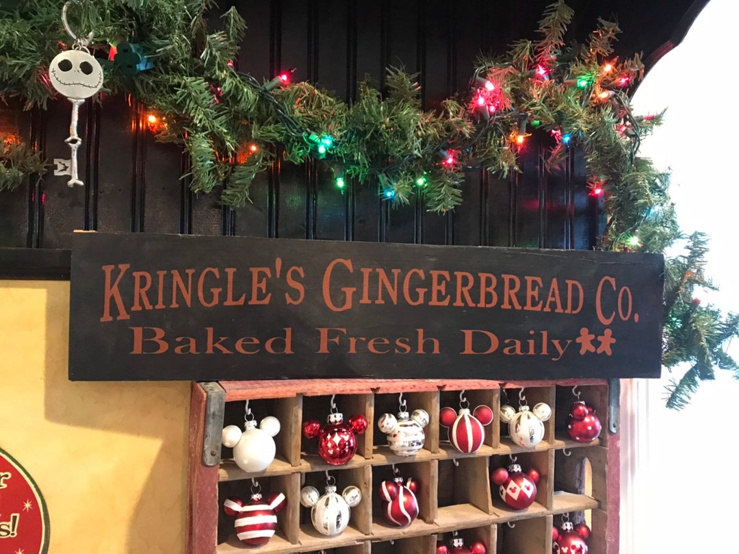 Kringle's Gingerbread Co. Wood Sign - Etsy