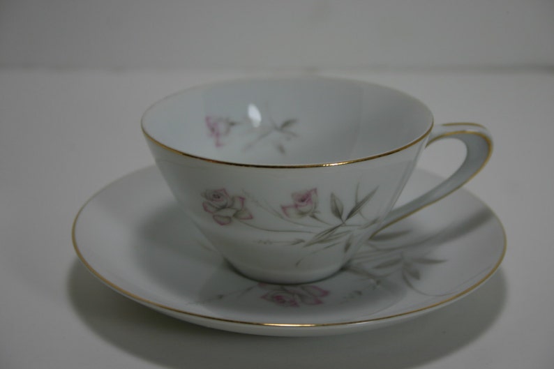 Vintage Royal Sovereign Fine China Teacup and Saucer Set Blush Rose ...