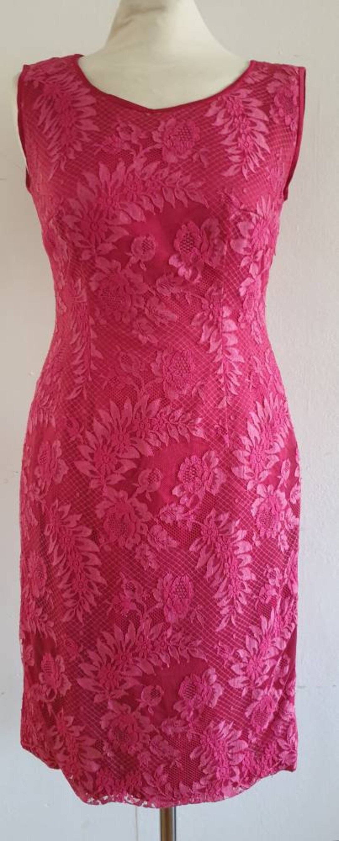 Vintage Dress / Lace Dress / Fitted Shift Dress / Sleeveless - Etsy
