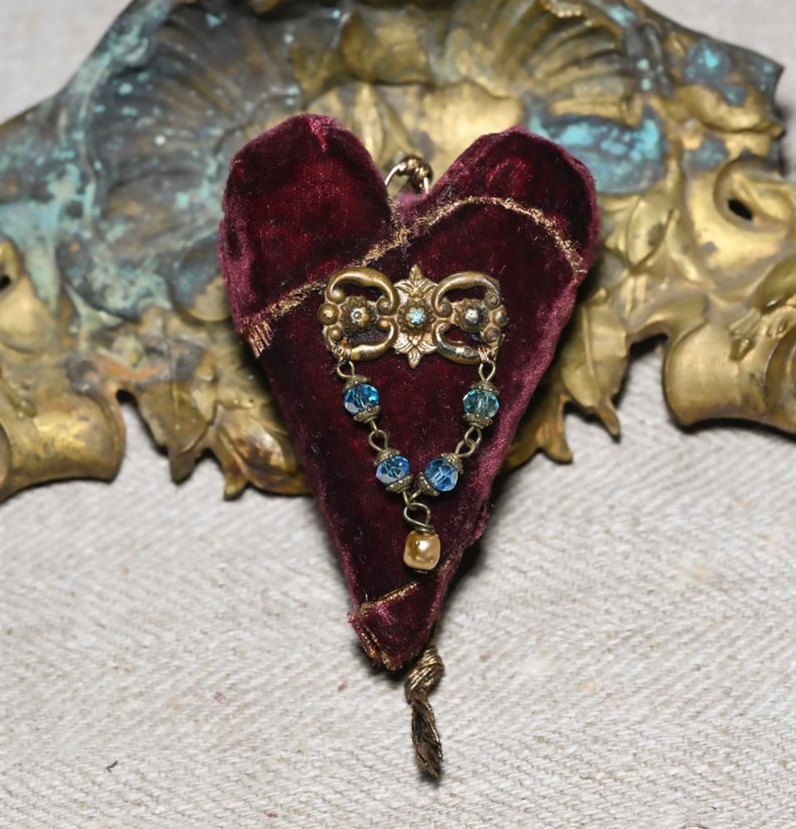 Noblesse - Hand Made Velvet Heart Ornaments With Decoration + Burgundy ...