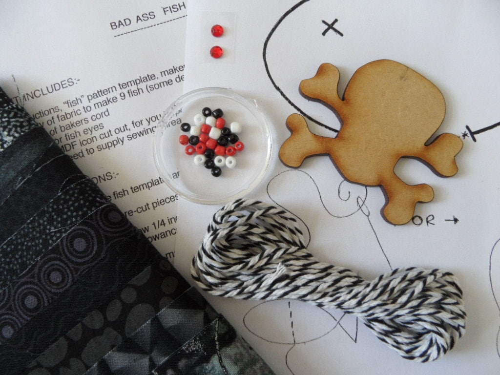 BAD ASS FISH Little Padded Fish Kit to Make Into a Garland, Novelty ...