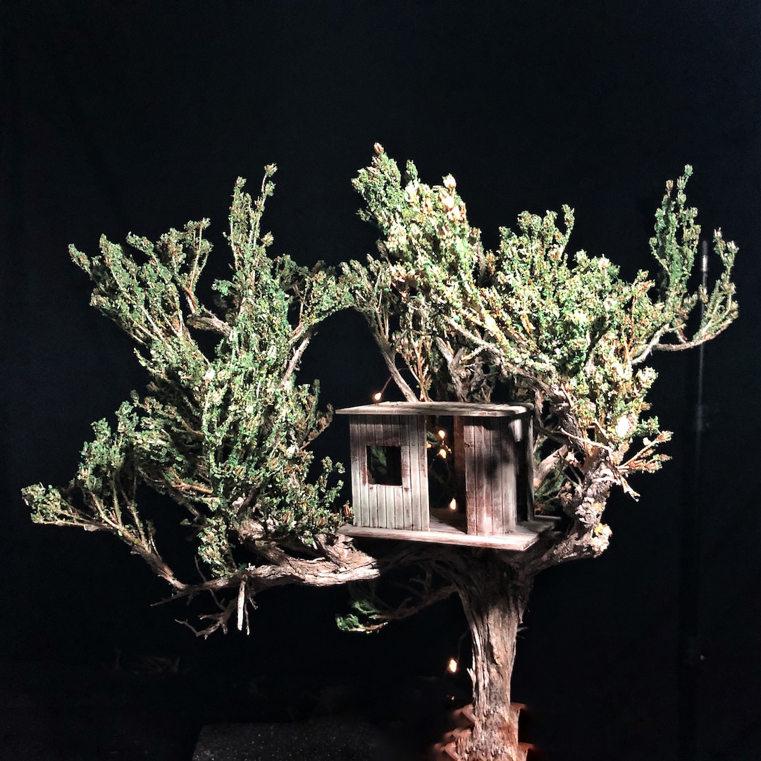 Large Green Completed Miniature Model Tree With Treehouse for Dioramas ...