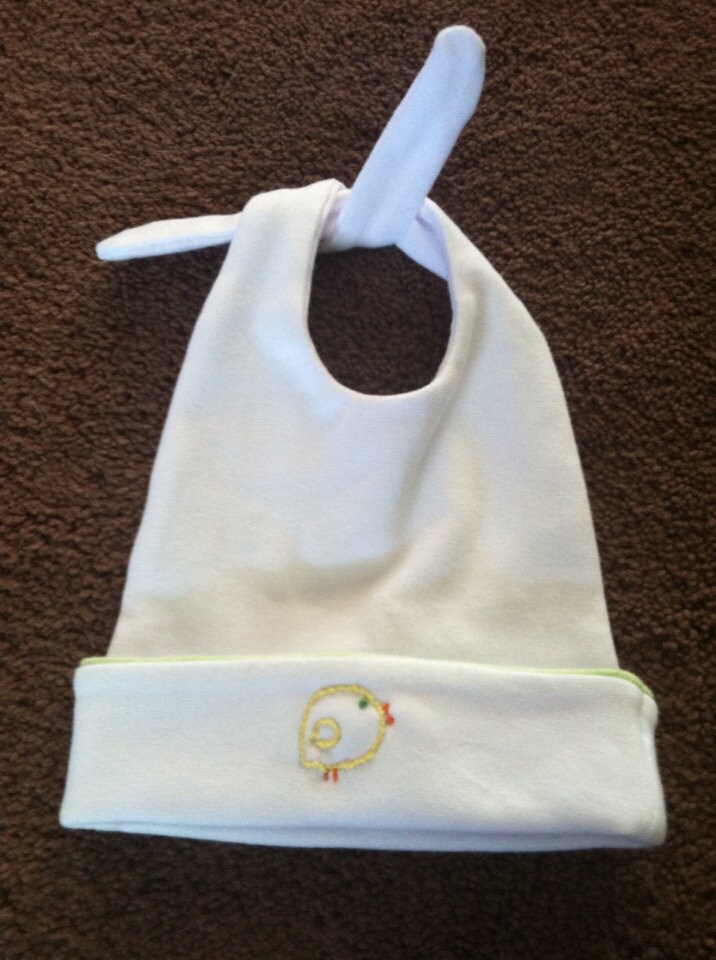 Hand Embroidered Tweet Hat - Etsy