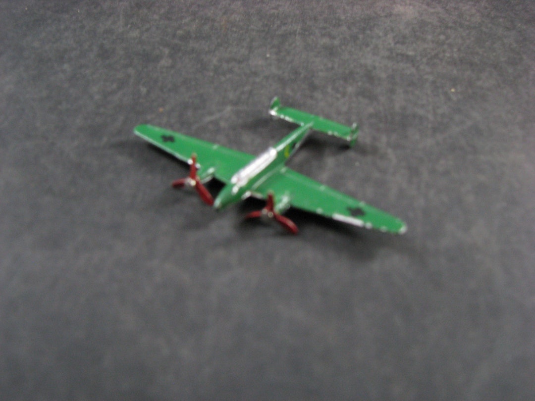 Vintage Dinky Toys Twin Engined Fighter Airplane (D-5) - Etsy