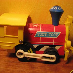 Vintage Fisher Price Toot-toot Engine No. 643 - Etsy